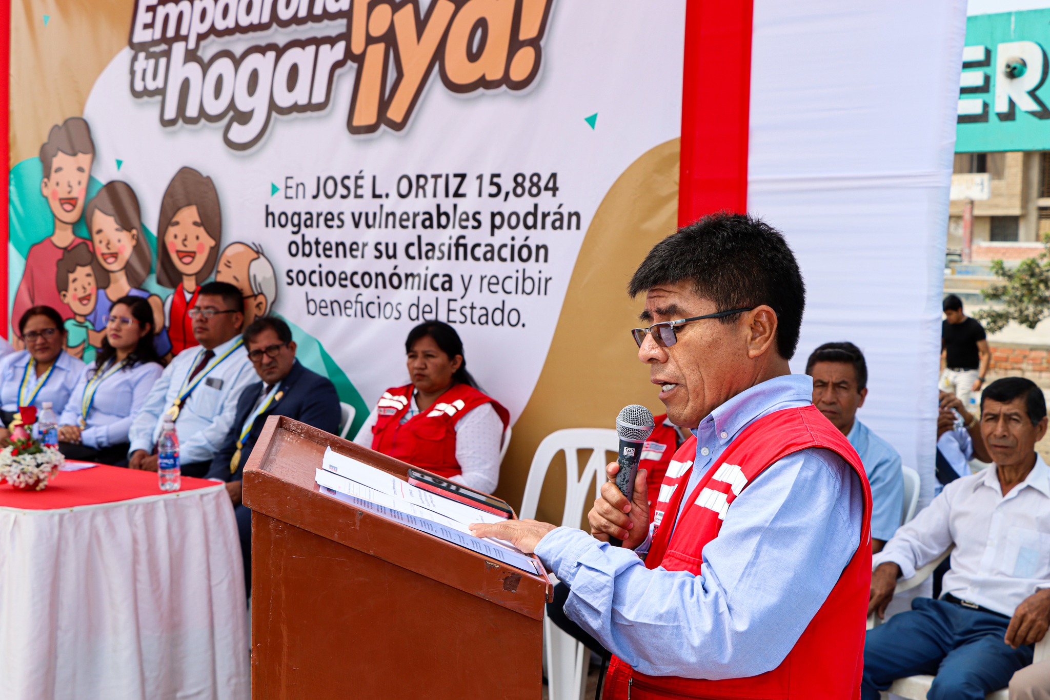 LAMBAYEQUE: 𝐌𝐔𝐍𝐈𝐂𝐈𝐏𝐀𝐋𝐈𝐃𝐀𝐃 𝐋𝐄𝐎𝐍𝐀𝐑𝐃𝐈𝐍𝐀 𝐈𝐍𝐈𝐂𝐈Ó 𝐄𝐌𝐏𝐀𝐃𝐑𝐎𝐍𝐀𝐌𝐈𝐄𝐍𝐓𝐎 𝐃𝐄 𝐇𝐎𝐆𝐀𝐑𝐄𝐒 ...